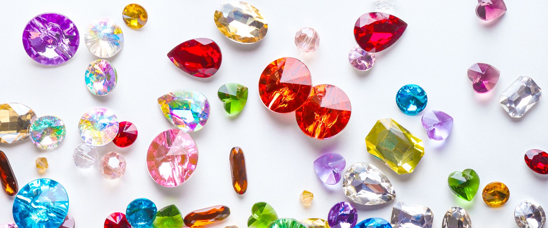 Guía Sobre Piedras Preciosas – Prana Joyas
